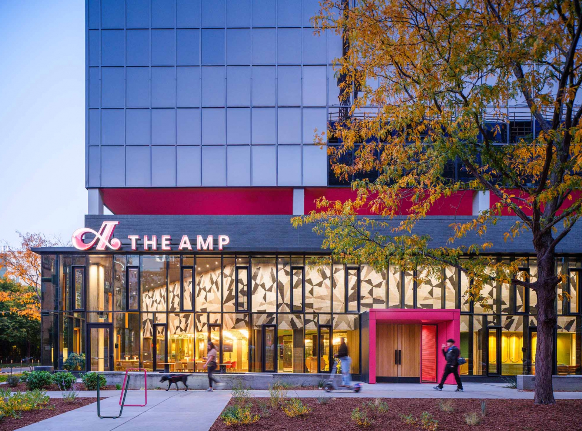 The Amp - Lobby - modlar.com