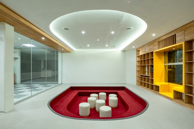 Antonio Raimondi College Library - Seating - modlar.com