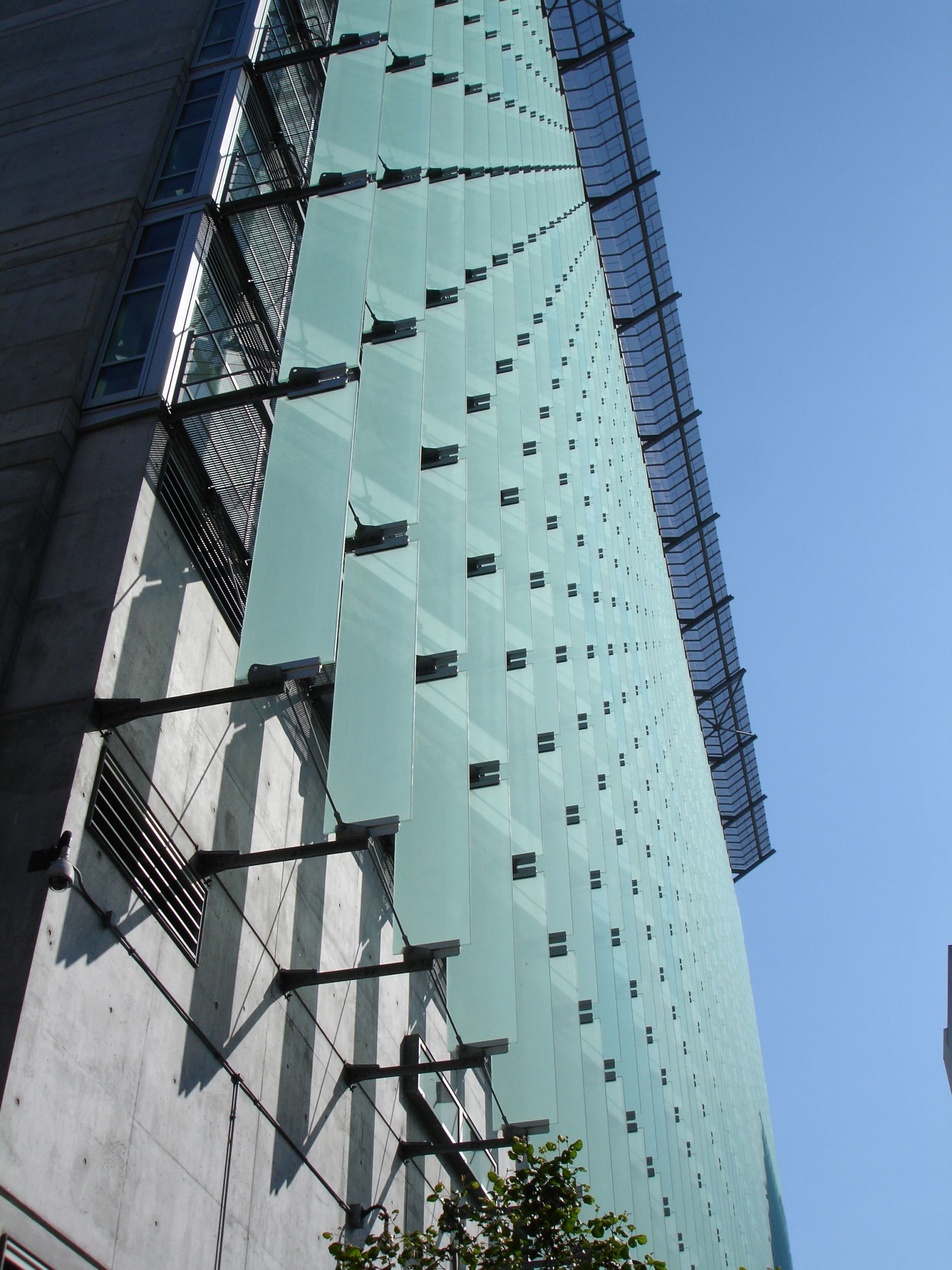 San Francisco Federal Building - Exterior Glass - modlar.com