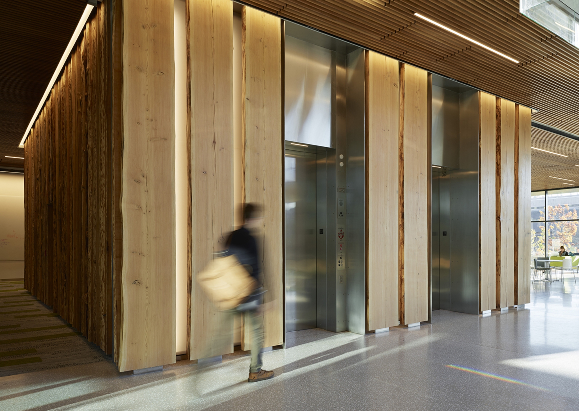 University of Washington Life Sciences Building - Elevator - modlar.com