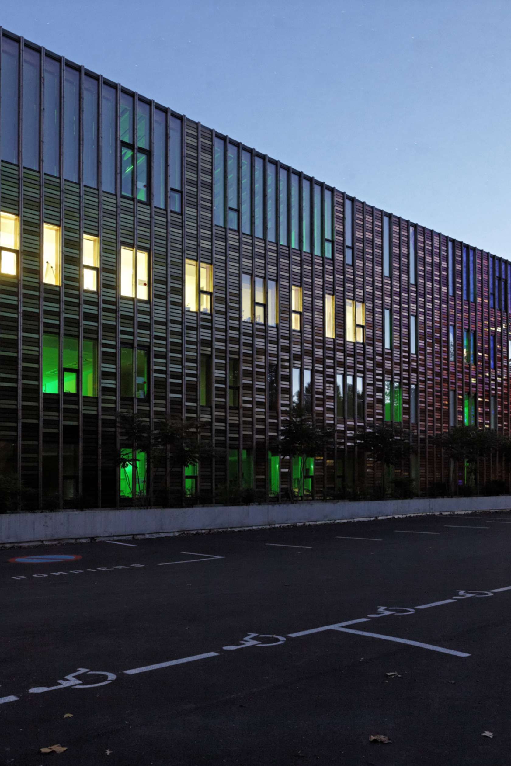 Matrix ONE - Façade - modlar.com