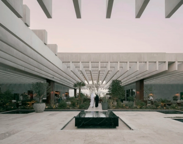The Ned - Courtyard - modlar.com