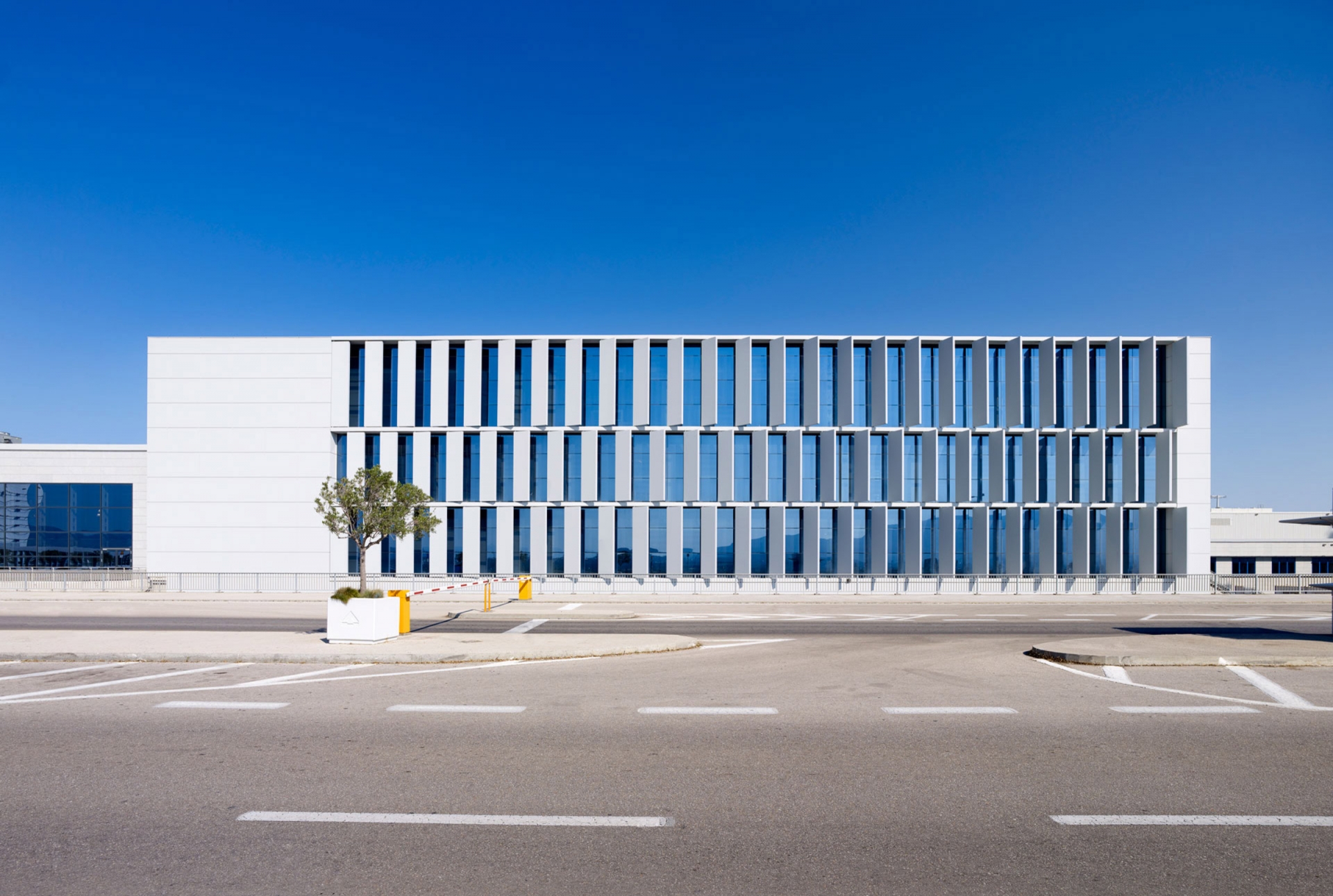Athens International Airport South Wing Expansion - modlar.com