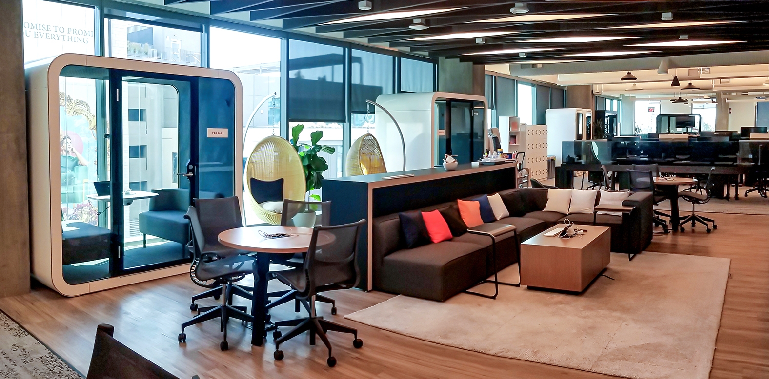 Netflix Los Angeles Headquarters - Meeting Pods - modlar.com