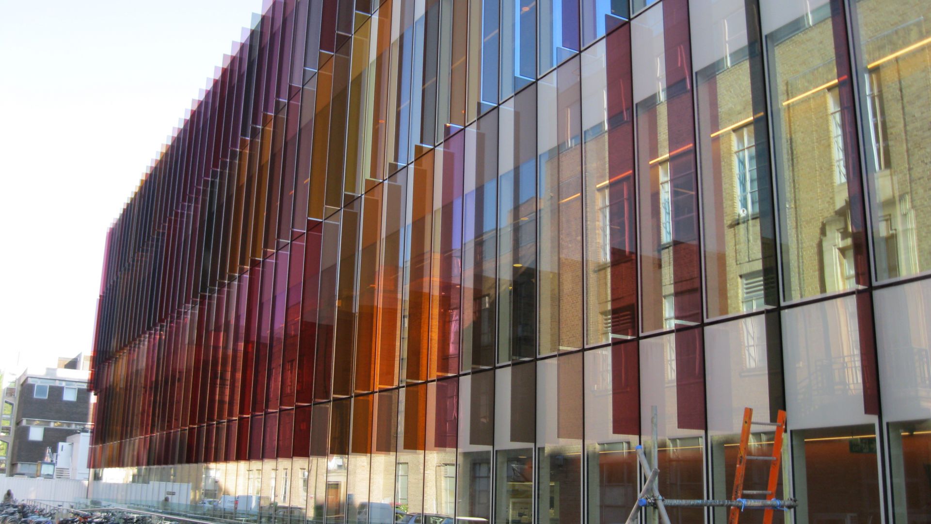 Oxford University Biochemistry Building - Exterior Glass - modlar.com