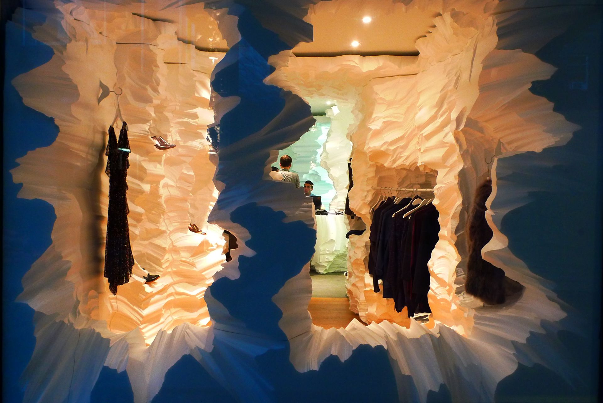 Richard Chai Pop-Up Store - Exterior - modlar.com