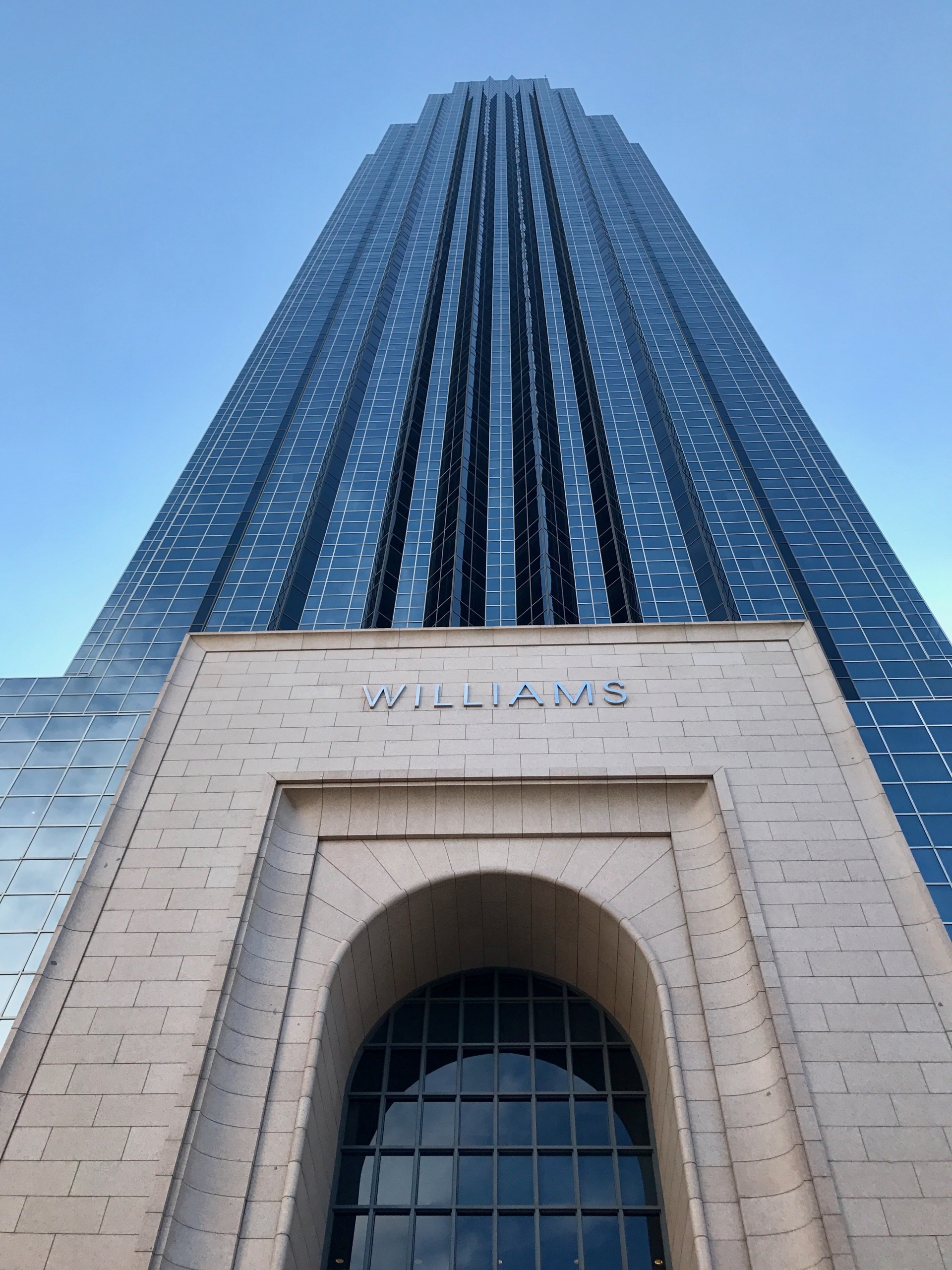 Williams Tower - modlar.com