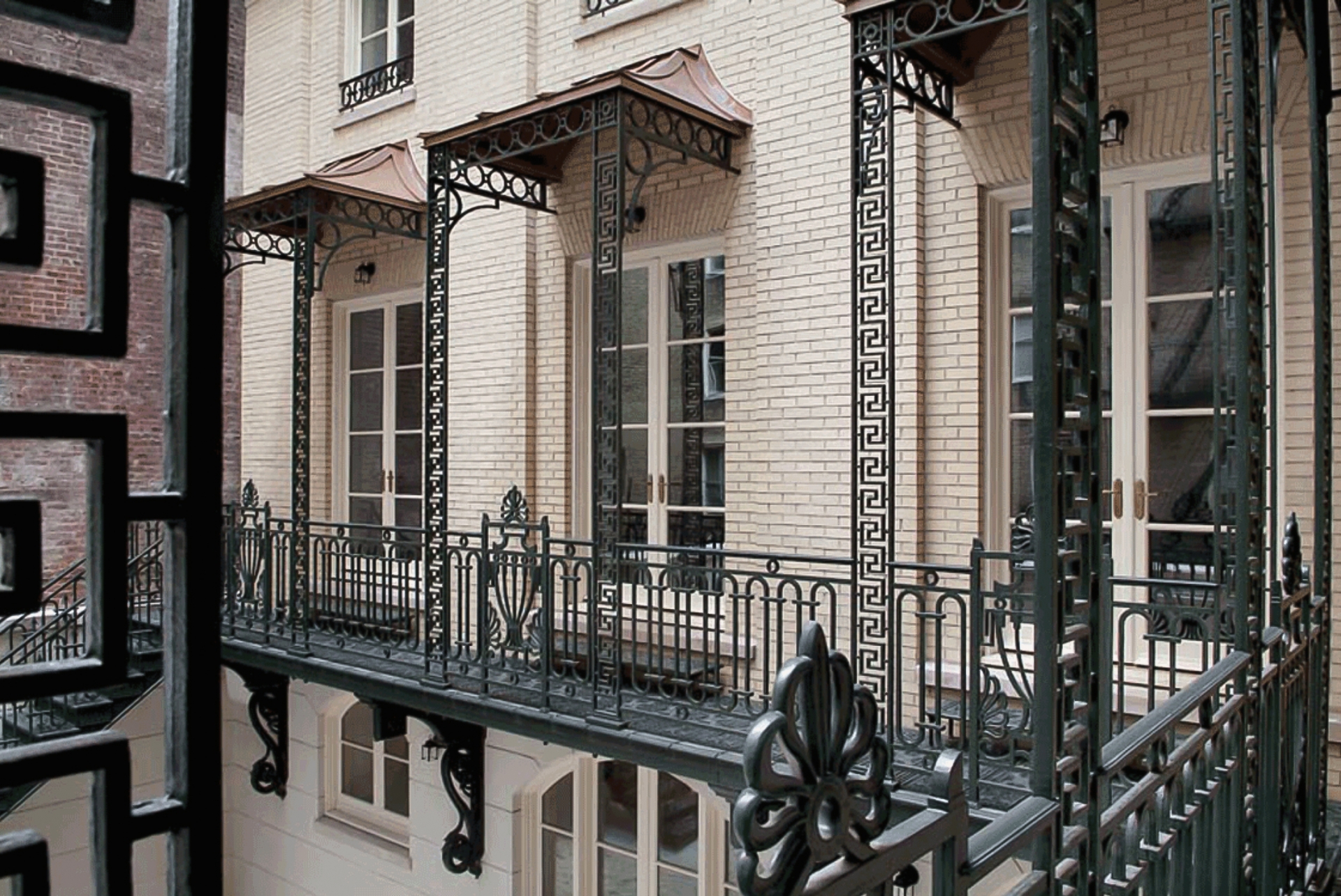 Carhart Mansion - Balconies - modlar.com