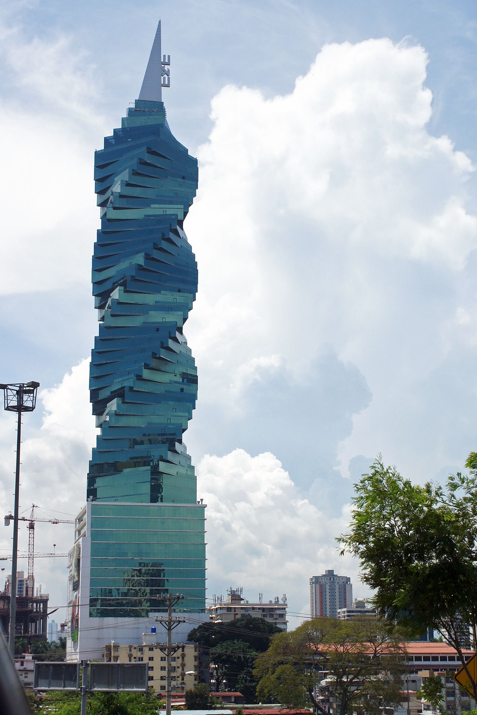 F&F Tower - Exterior - modlar.com