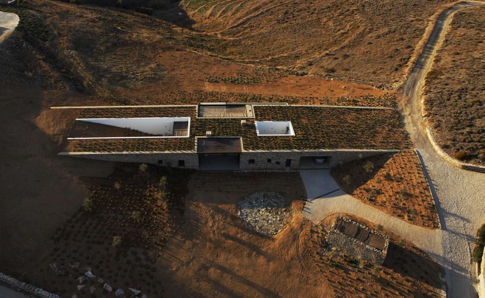 The Aloni House - Exterior from above - modlar.com