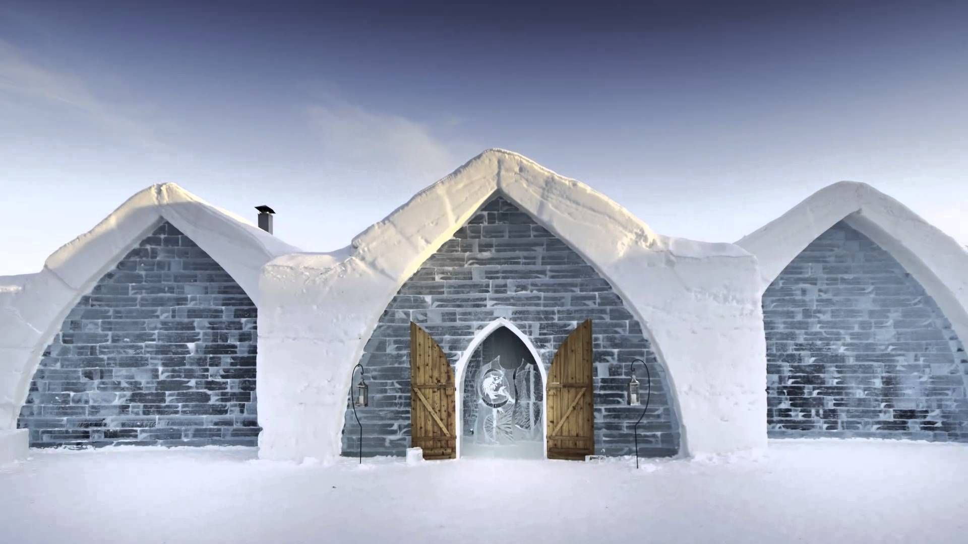 Hotel De Glace - Exterior at Night - modlar.com