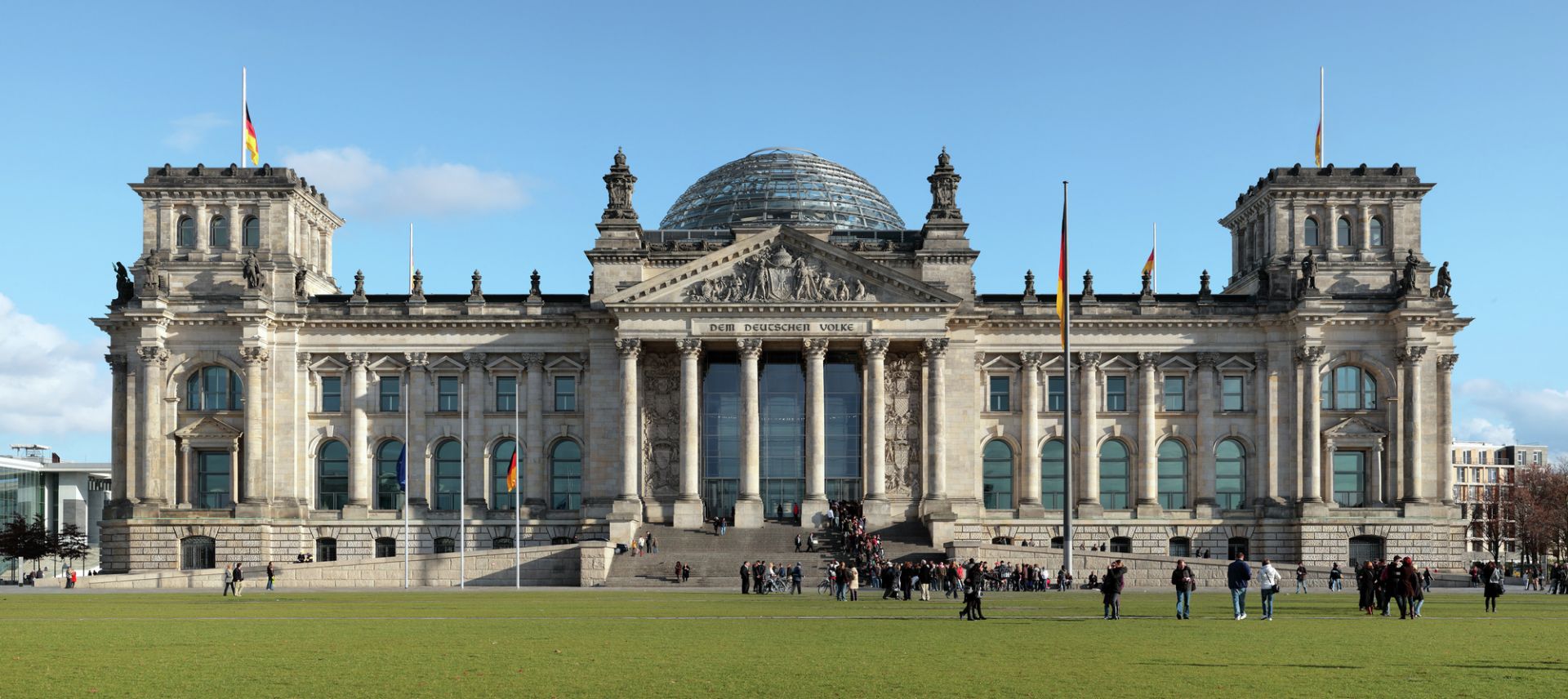 Reichstag Building - Exterior at Night - modlar.com