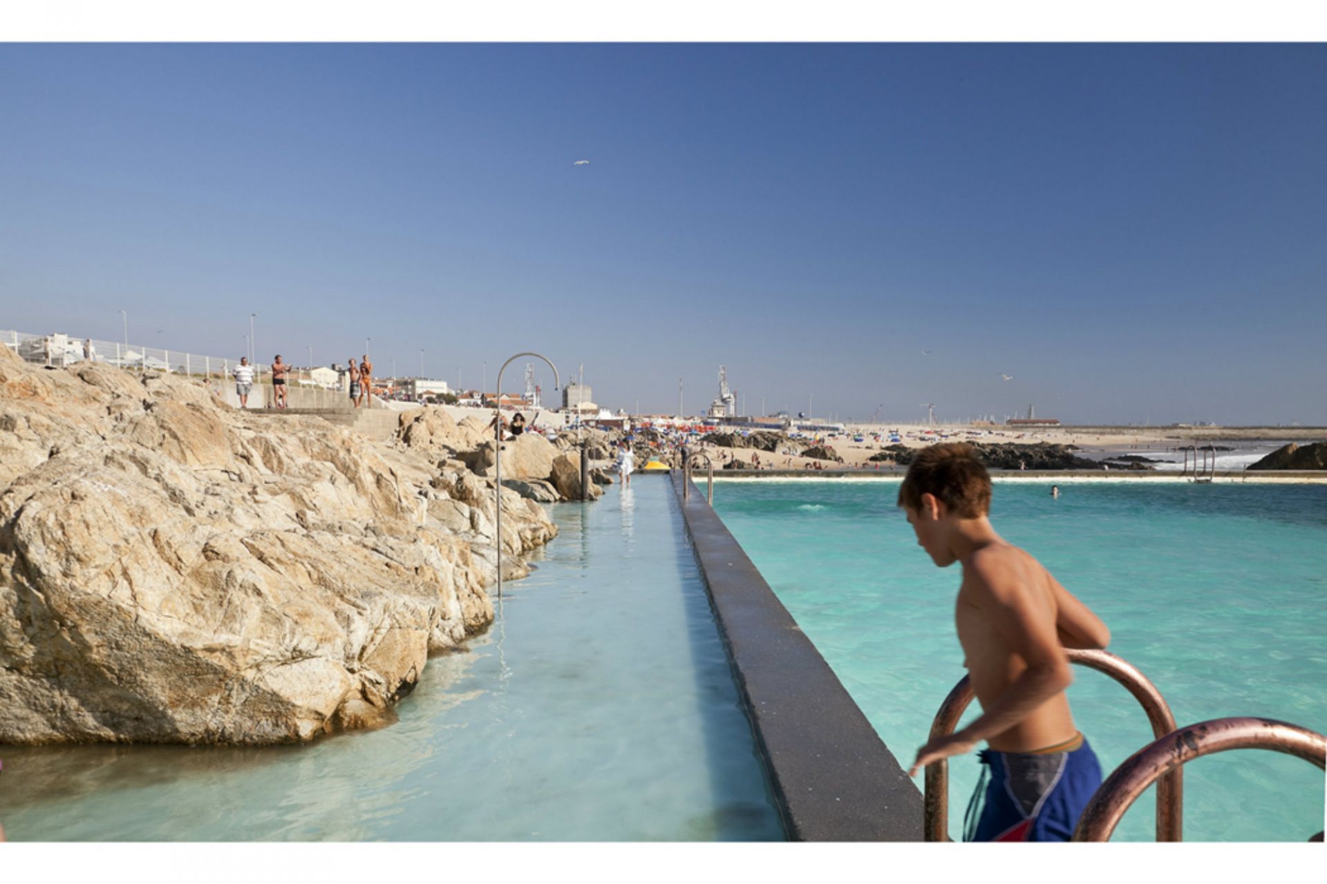 Leca Swimming Pool - Pool/View - modlar.com