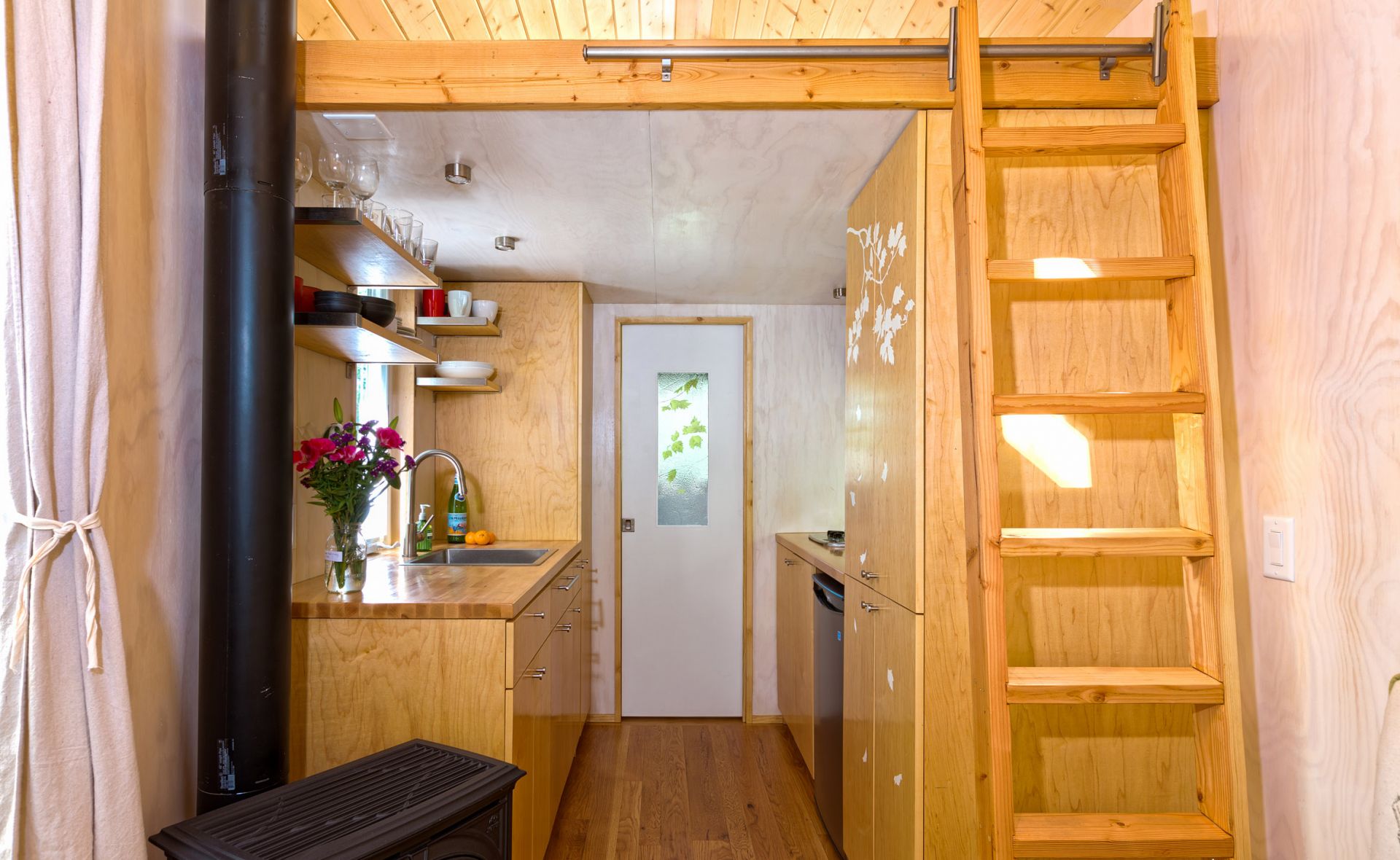 Ecocapsule - floor plan - modlar.com