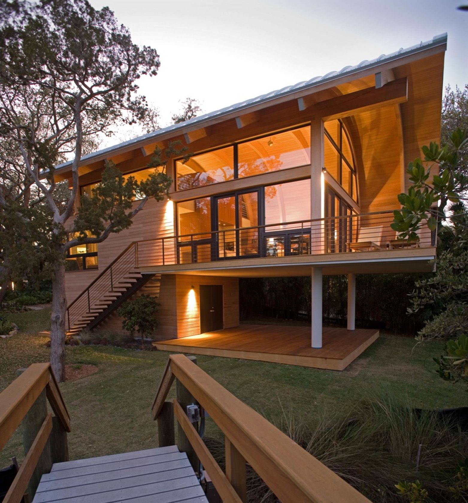 Glen Lake Tower - Exterior - modlar.com