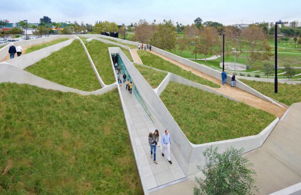 Los Angeles Museum of the Holocaust - Exterior - modlar.com