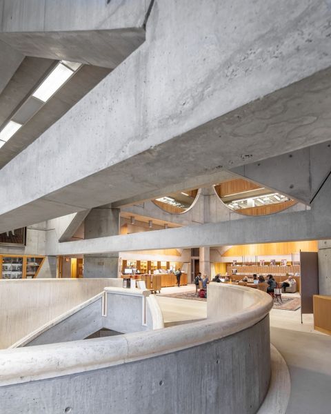 Phillips Exeter Academy Library - Interior - modlar.com