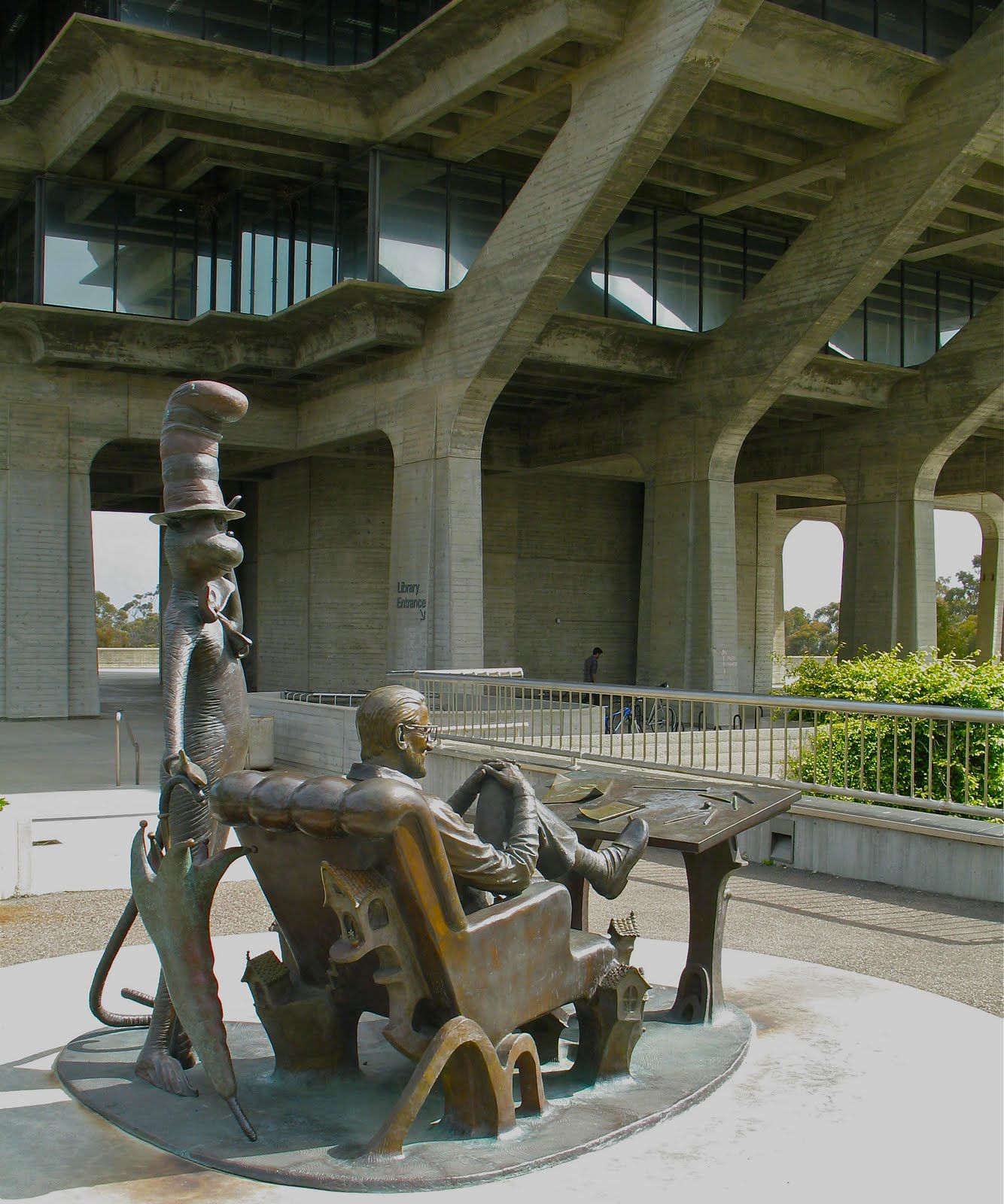 Geisel Library - Exterior - modlar.com