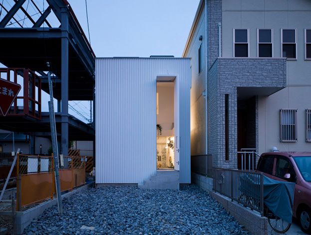 Marble House - Exterior - modlar.com