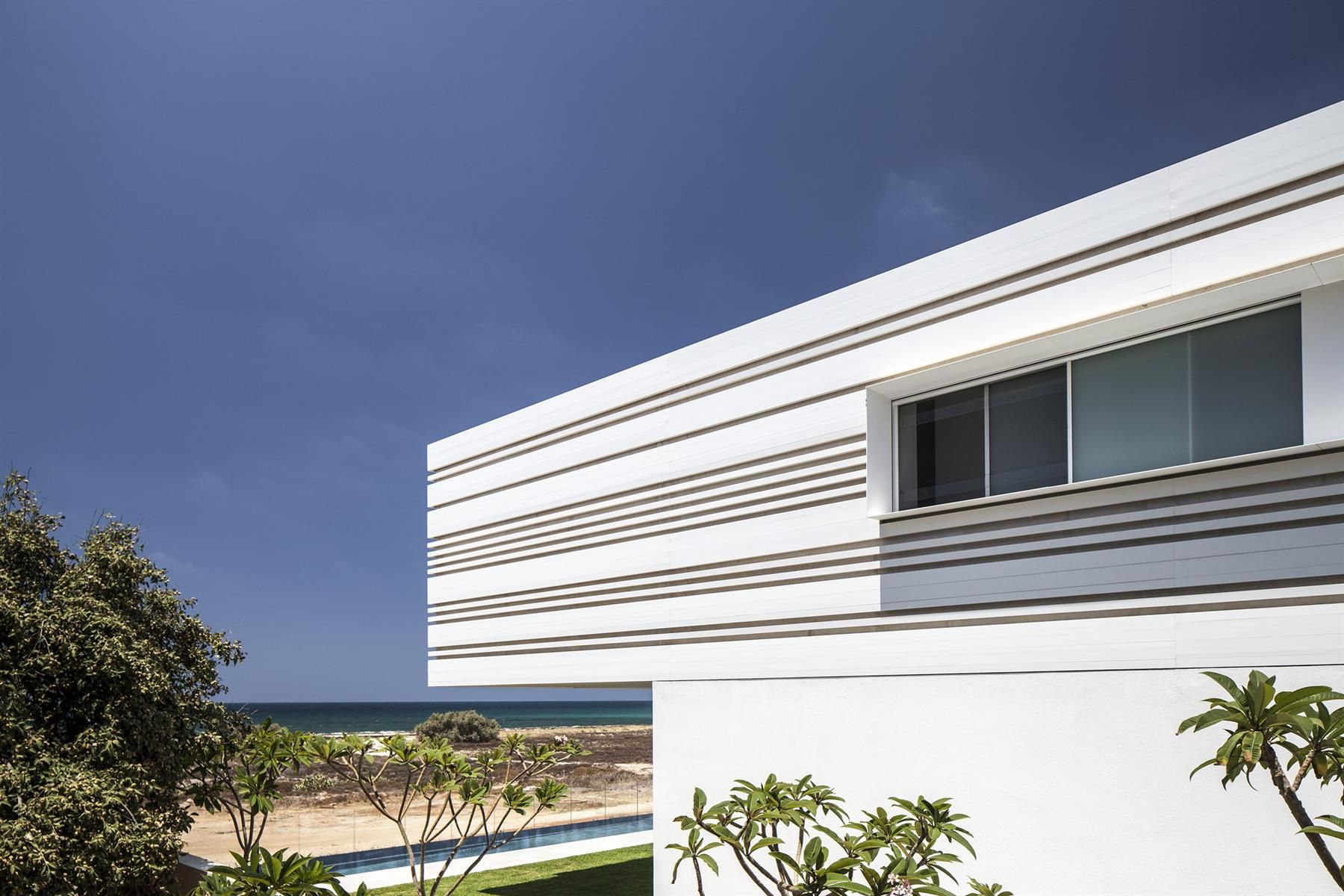 ZEB Pilot House - modlar.com