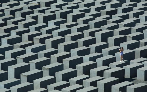 Memorial to the Murdered Jews of Europe - Concrete Blocks - modlar.com