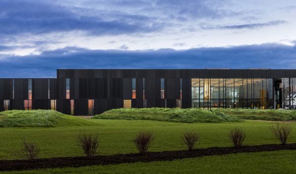 U.S. Land Port of Entry - Exterior - modlar.com