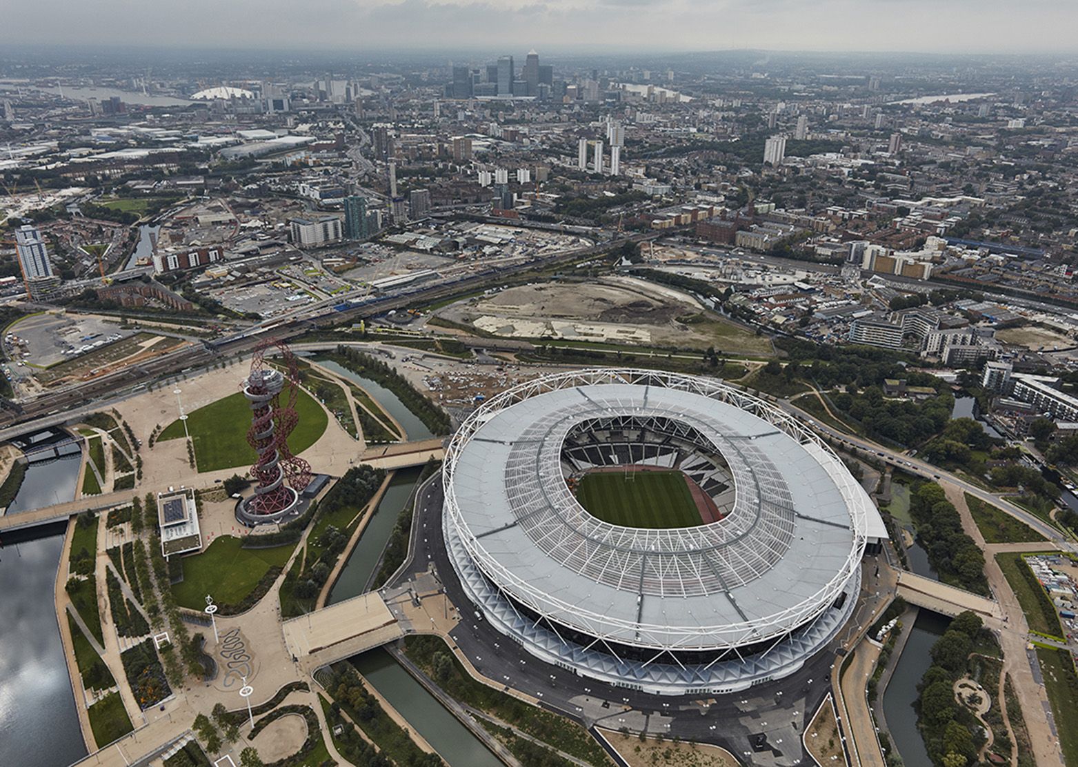 London Olympic Stadium - Exterior/Landscape - modlar.com