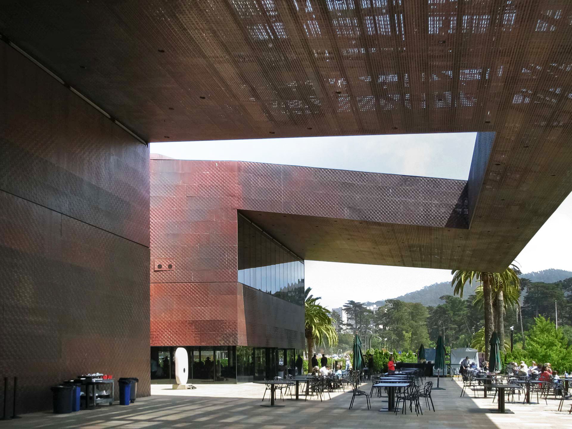 De Young Museum - Exterior/Outdoor Area - modlar.com