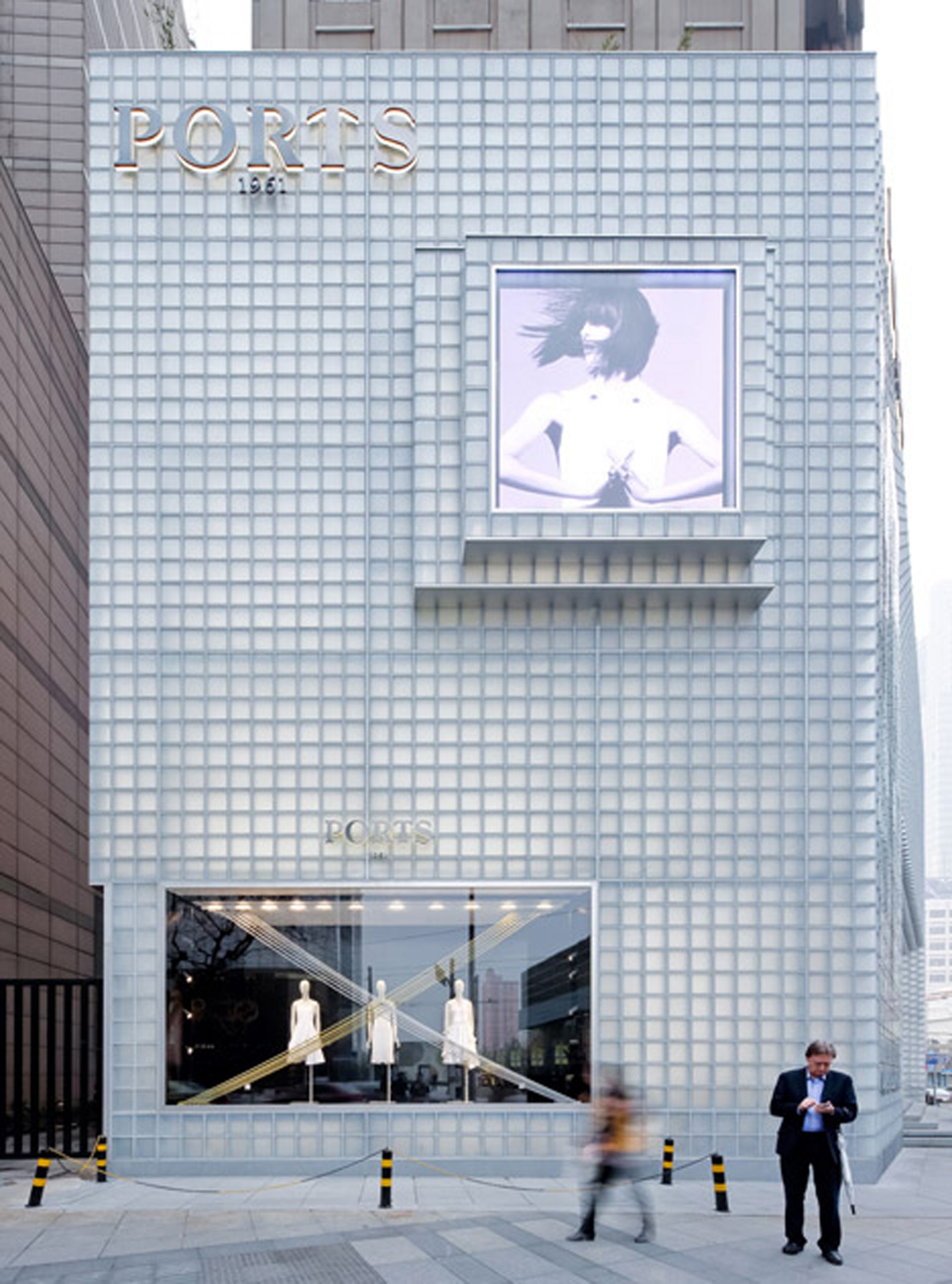 Ports Flagship Store - Concept Design - modlar.com