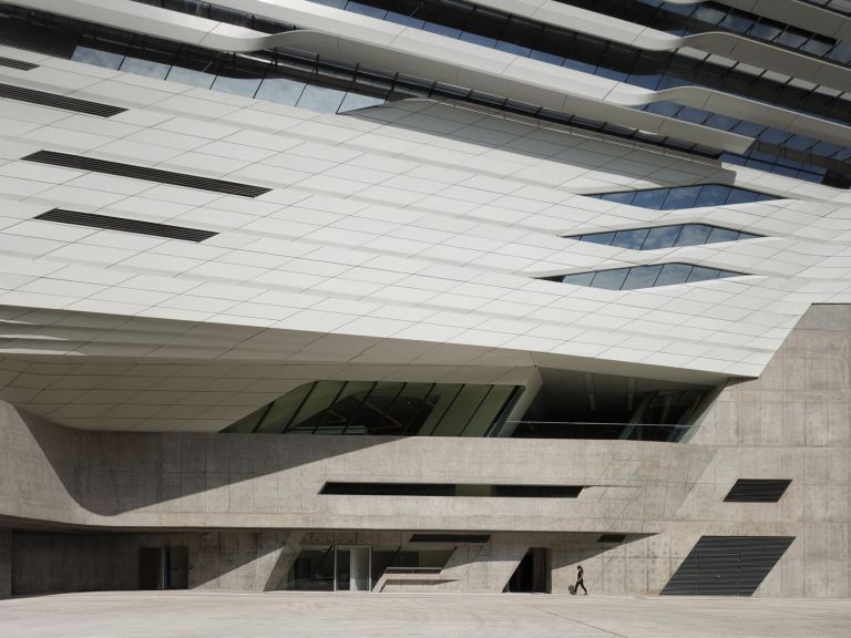 Jockey Club Innovation Tower (JCIT) - Exterior - modlar.com