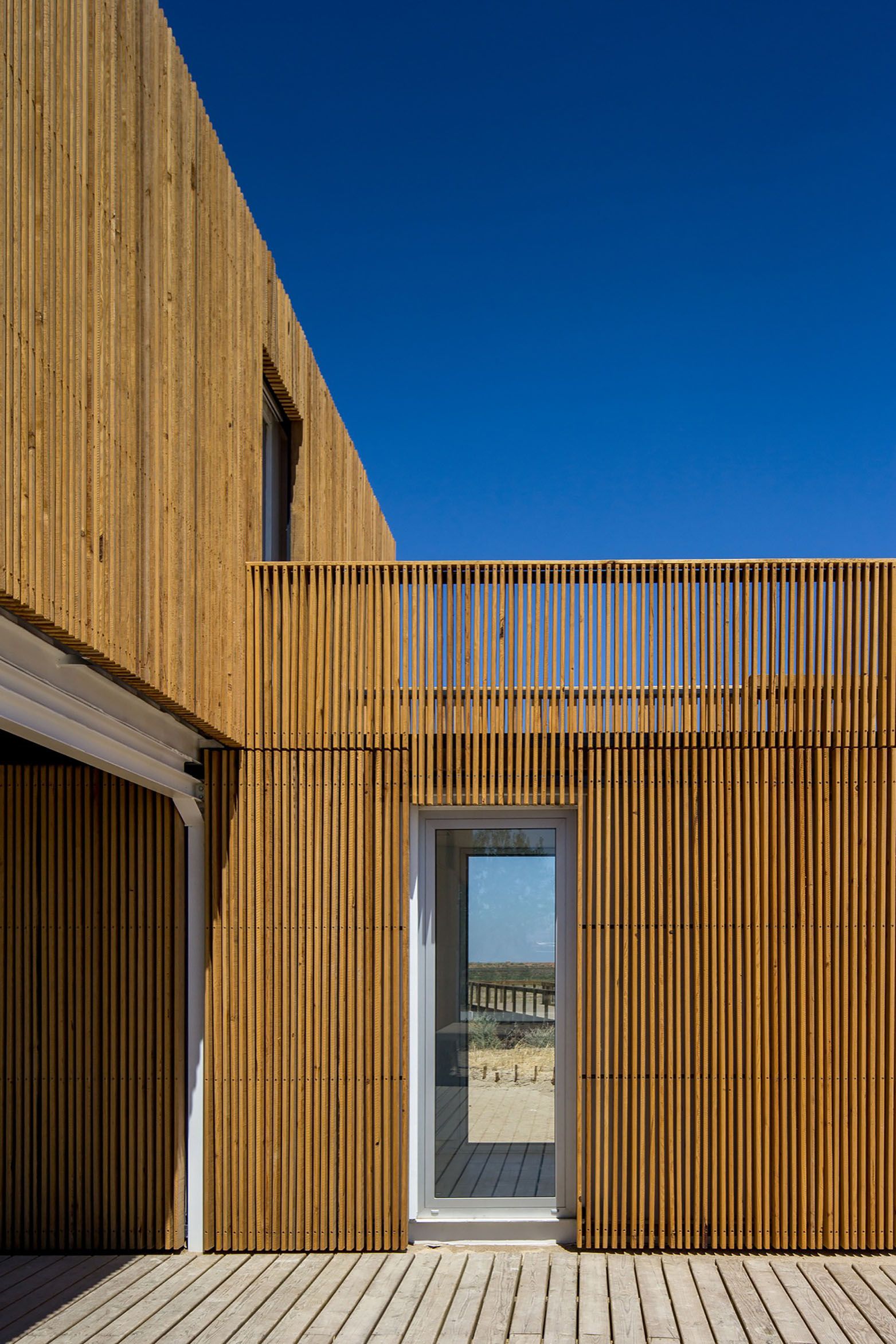 Shipping Container Structures - modlar.com