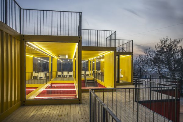 Container Stack Pavilion - Exterior/Decking - modlar.com