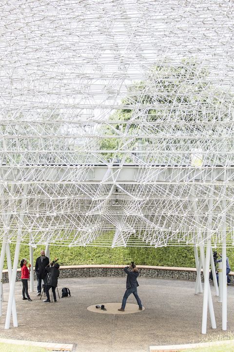 The Hive Pavilion - Inside the Stucture - modlar.com