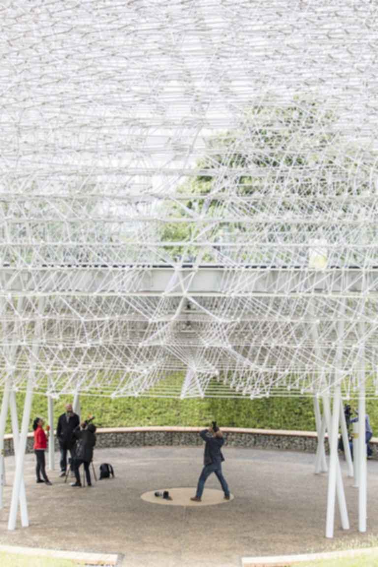 The Hive Pavilion - Inside the Stucture - modlar.com