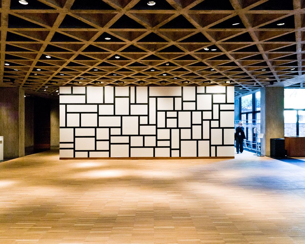 Yale University Art Gallery - Ceiling - modlar.com