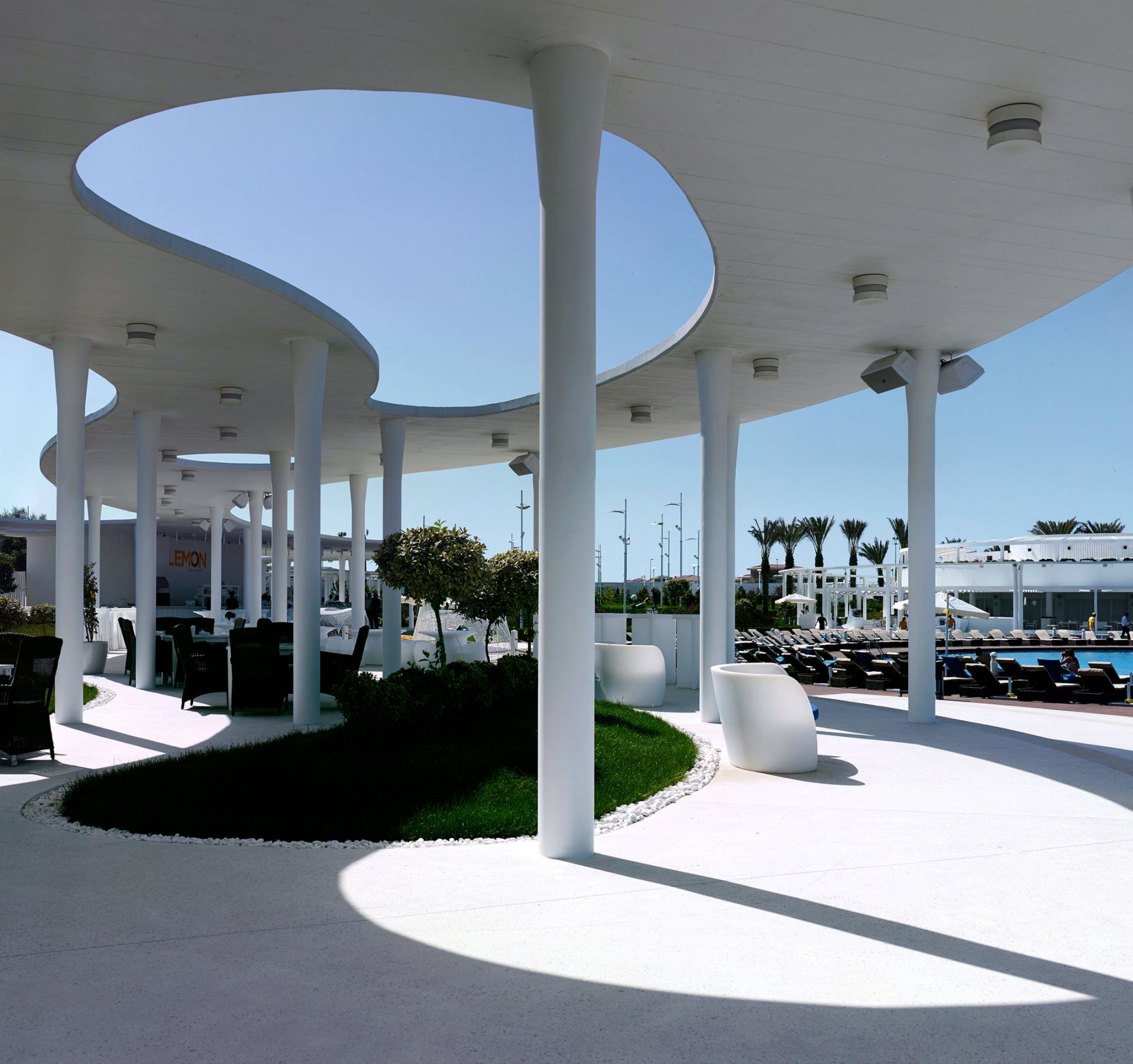 Beach Facilities Photos - Modlar