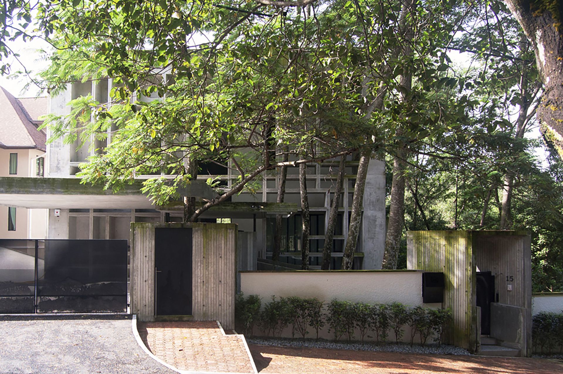 Box House - exterior - modlar.com