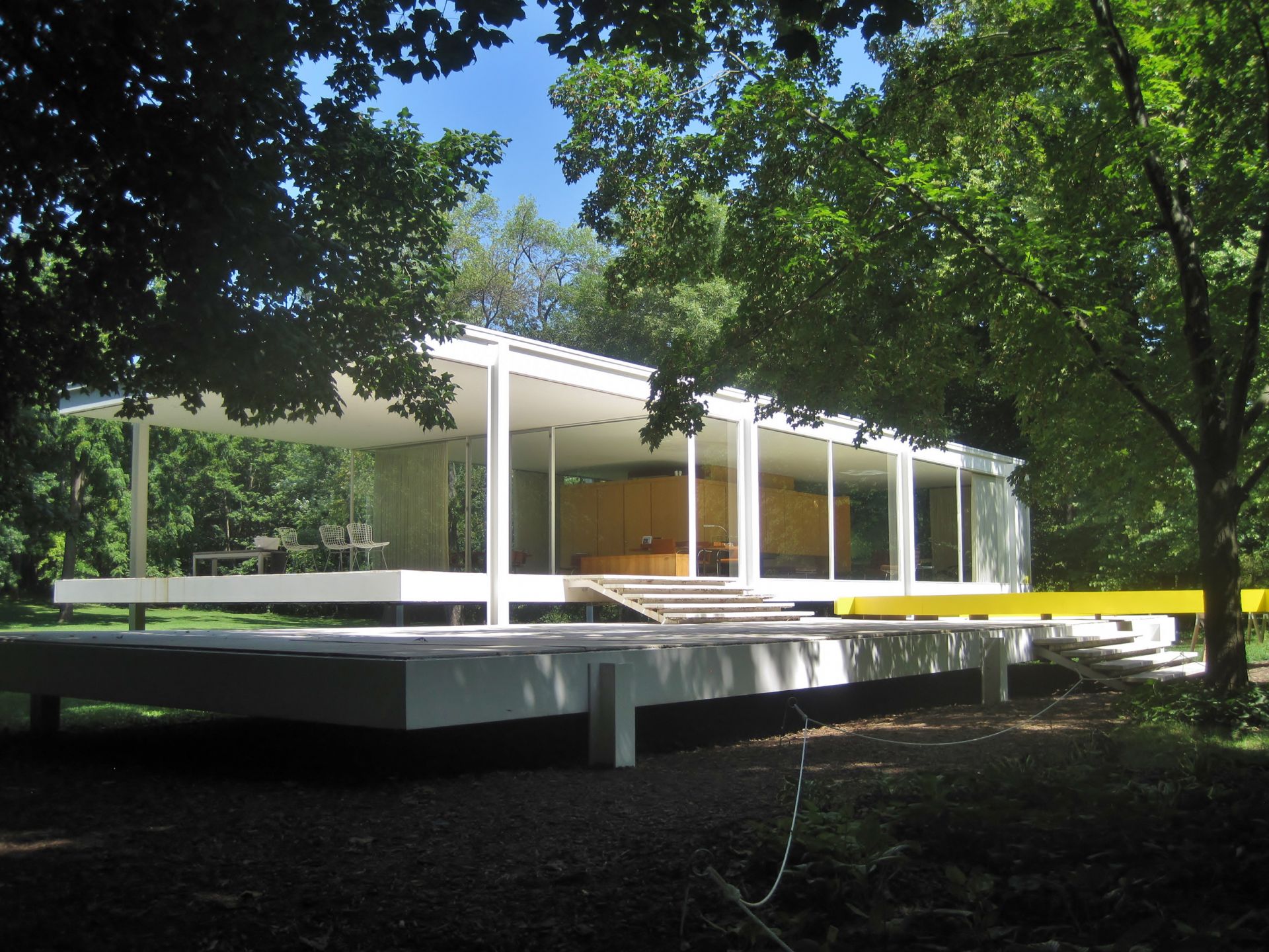 Farnsworth House - Exterior/Stairs - modlar.com