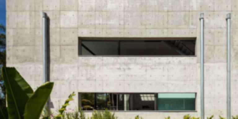 LLM House - Exterior/Concrete Walls - modlar.com