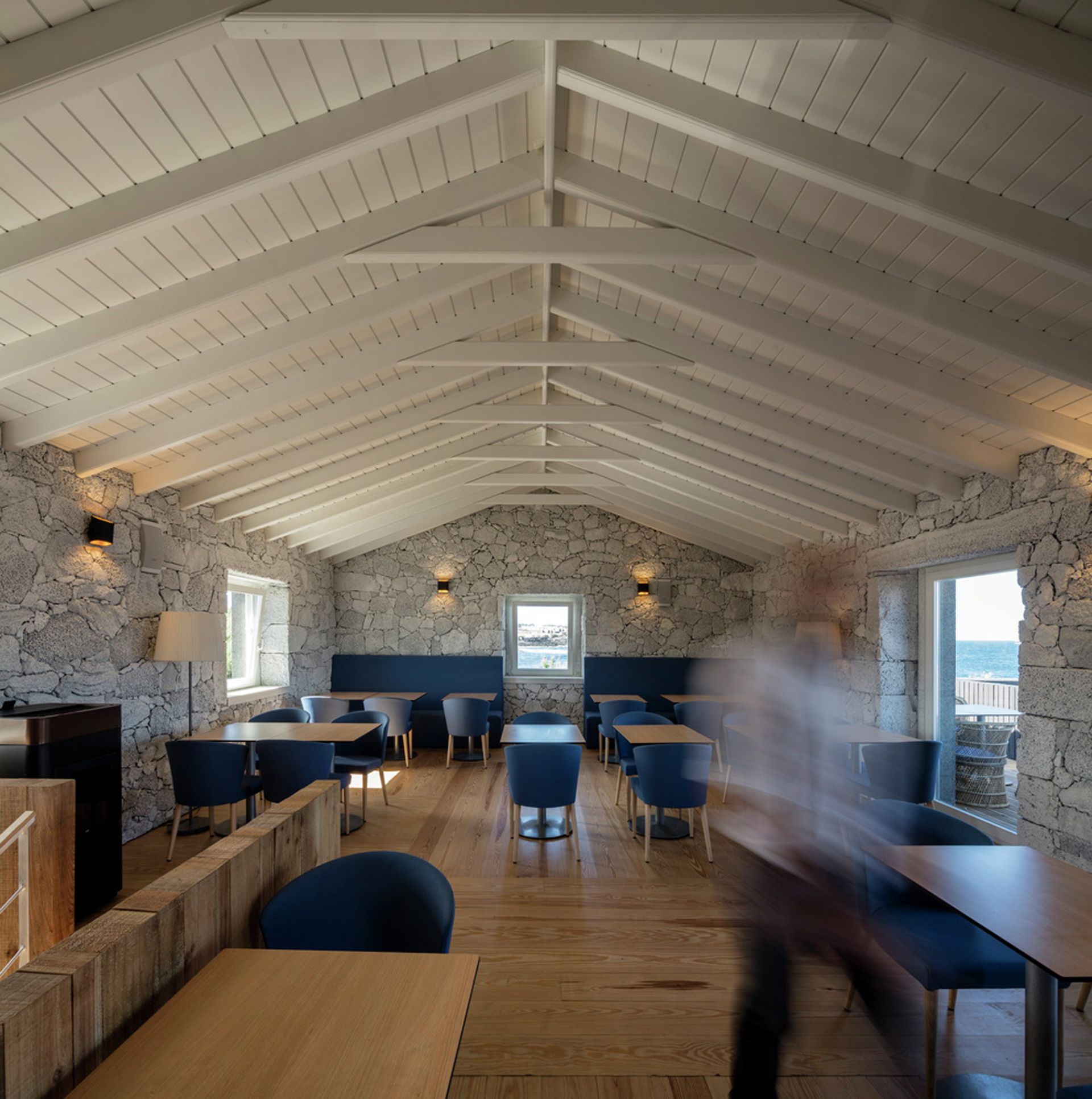 Cella Bar - Interior - modlar.com