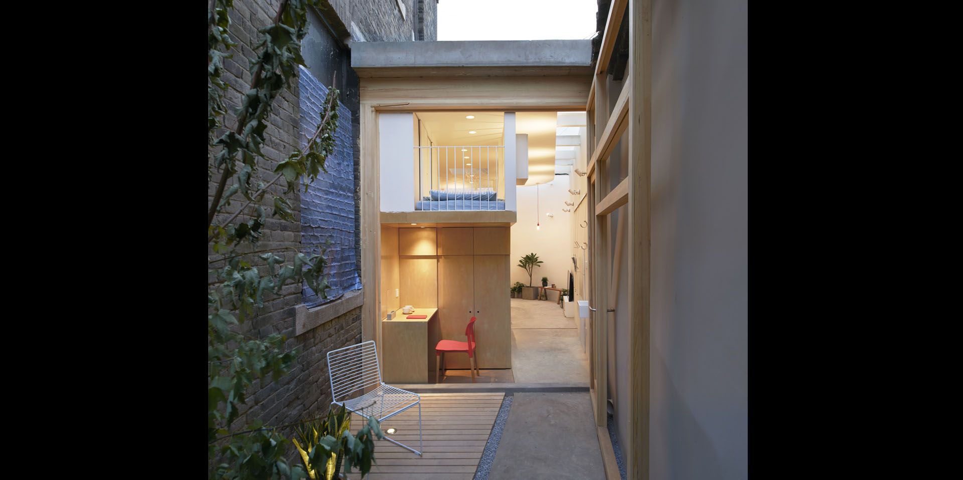 Studio House - Interior - modlar.com