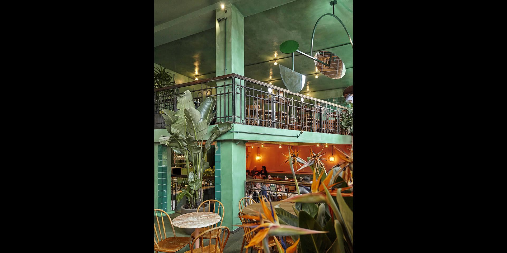 Vibrant Cafe and Restaurant Designs - modlar.com