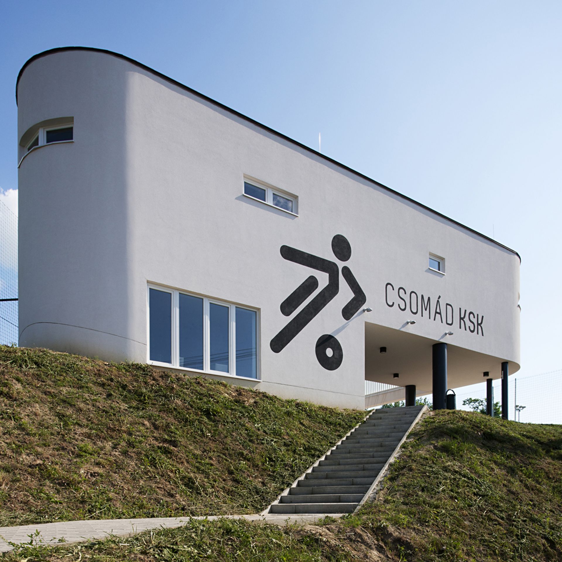Sports Center Csomad - Exterior/Entrance - modlar.com