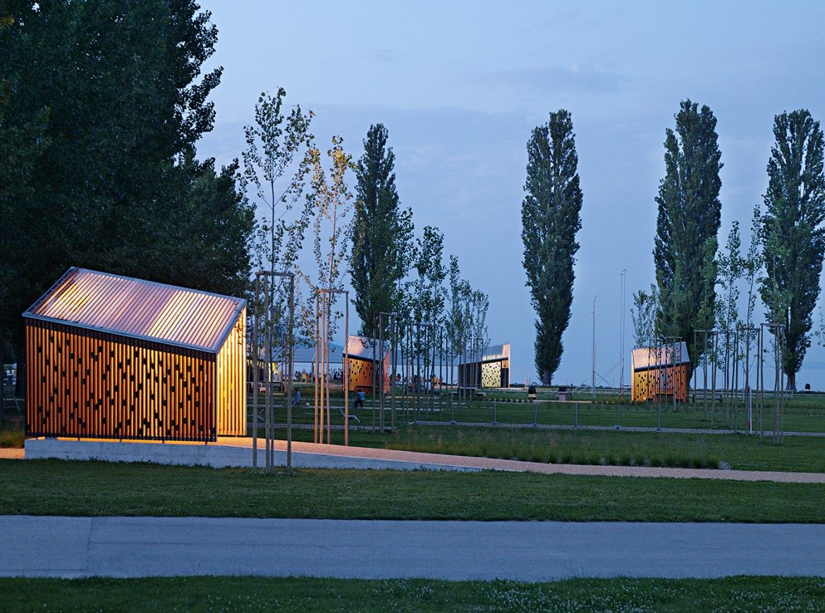 Container Stack Pavilion - Interior - modlar.com