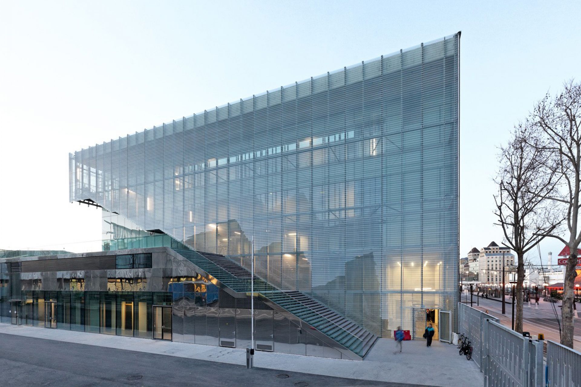 Sports Center Jules Ladoumegue - Exterior/Entrance - modlar.com