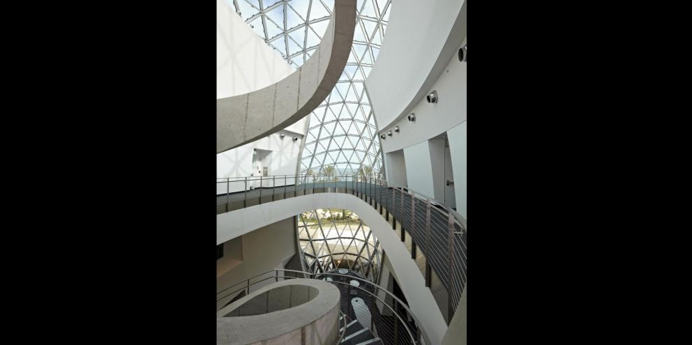 Salvador Dali Museum - Interior/Stairs - modlar.com