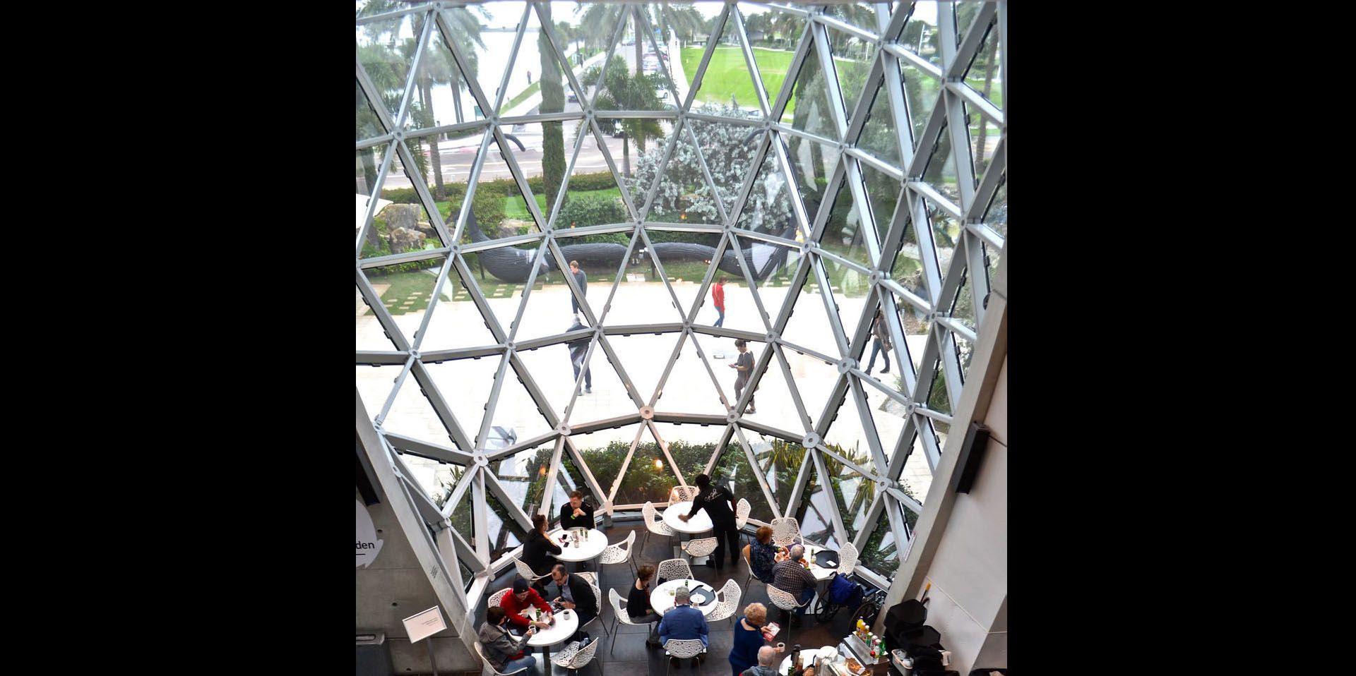 Salvador Dali Museum - Interior/Cafe Seating - modlar.com