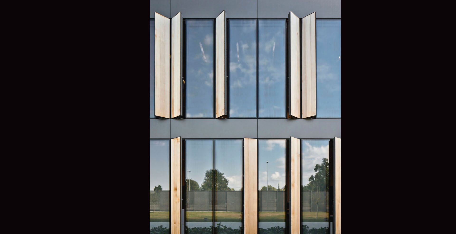 Zahner Factory Expansion - Exterior - modlar.com