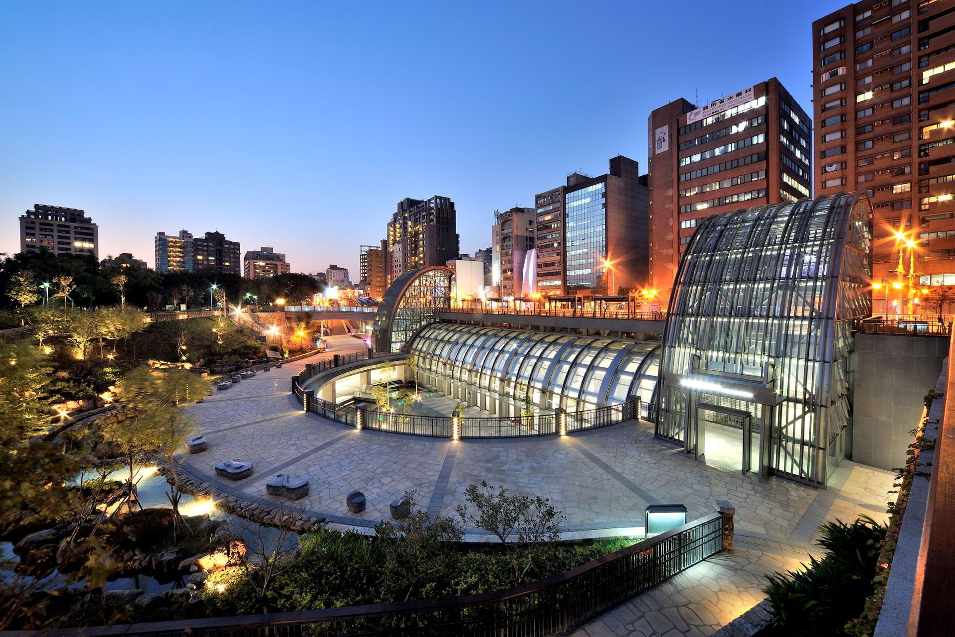 Taipei MRT Daan Park Station - exterior - modlar.com