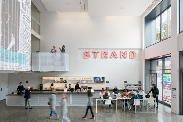 The Strand - lobby - modlar.com